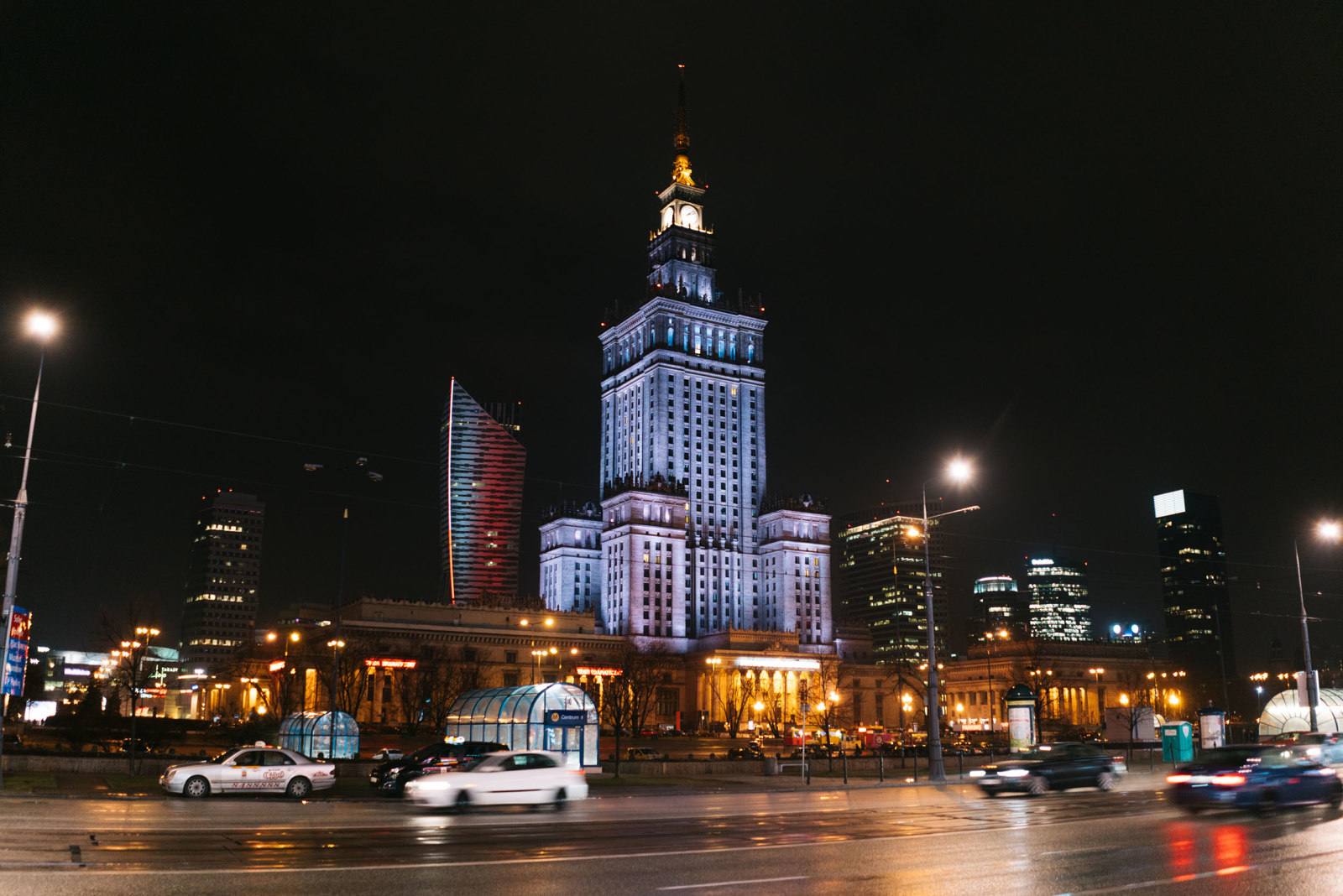 » Travel Guide: Warsaw